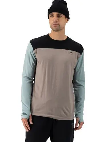 MONS ROYALE Yotei Tech Long-sleeve Top - Cedar/black