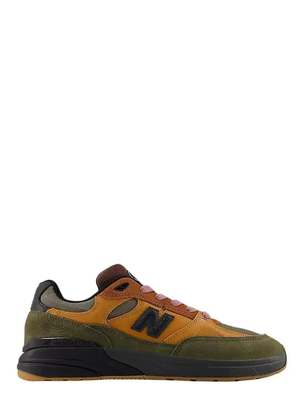 NEW BALANCE Mike Gigliotti X Numeric 933 - Brown