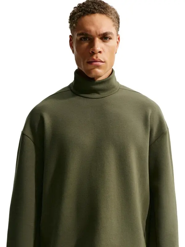 Nike 24.7 Impossiblysoft Dri-fit Turtleneck - Green
