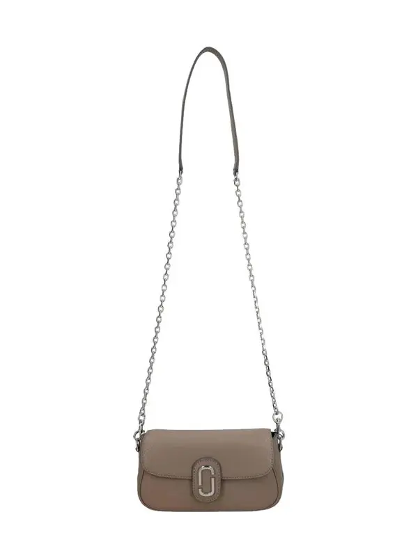 Marc Jacobs The Pebble Clover Chain Logo Shoulder Bag - Neutrals
