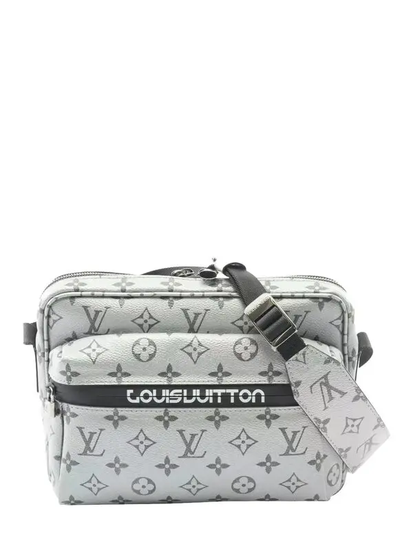 LOUIS VUITTON 2017 Monogram Reflect Messenger Pm - Silver