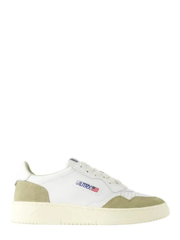 AUTRY Medalist Low Top Leather Sneakers - White