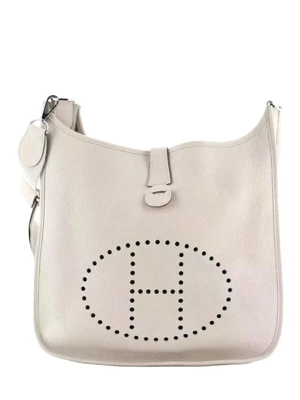 Hermès Evelyne Iii Clemence Gm Crossbody Bag - Neutrals
