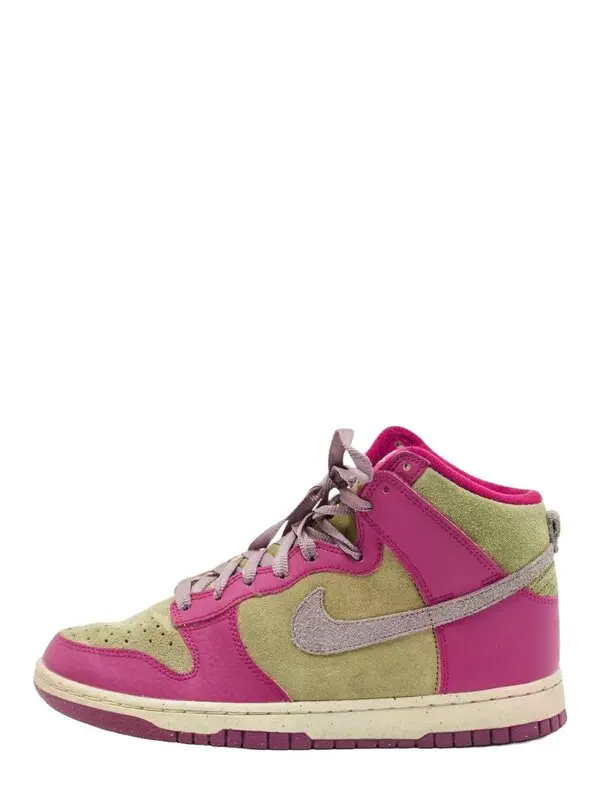 Nike Dunk High-top Sneakers - Pink