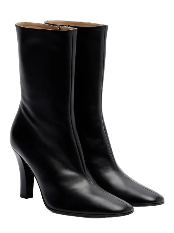 THE ROW Mona Leather Ankle Boots - Black