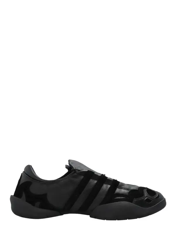 Y3 Regu 2002 Sports Shoes - Black