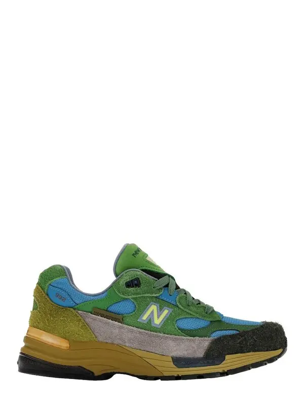 NEW BALANCE 992 Miusa Salehe Bembury Calm Be The Craterin Sneakers - Green/blue