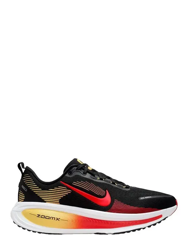 Nike Vomero 18 Sneakers - Black/light Crimson/topaz Gold