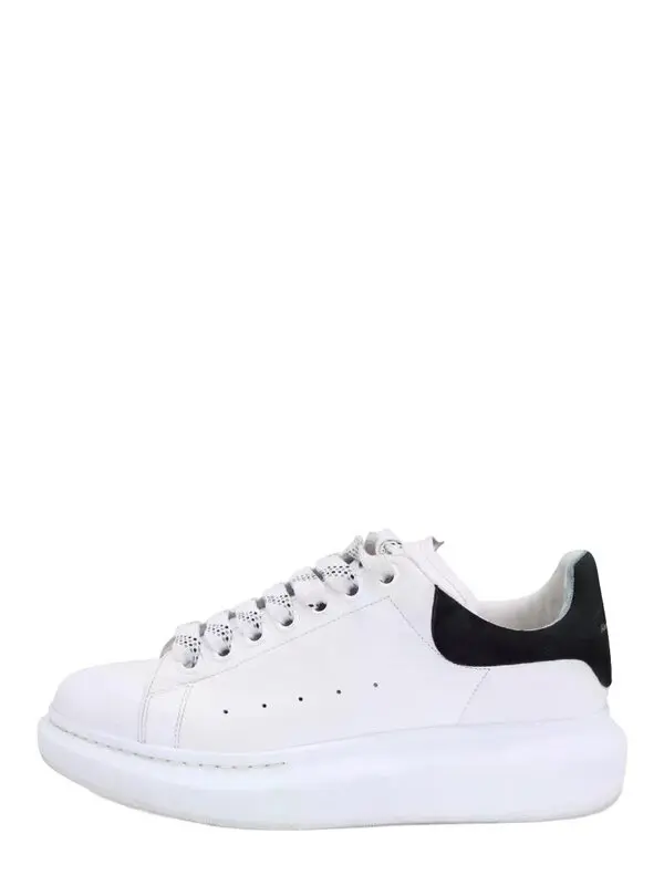 Alexander McQueen Oversized Lace-up Fastening Sneakers - White