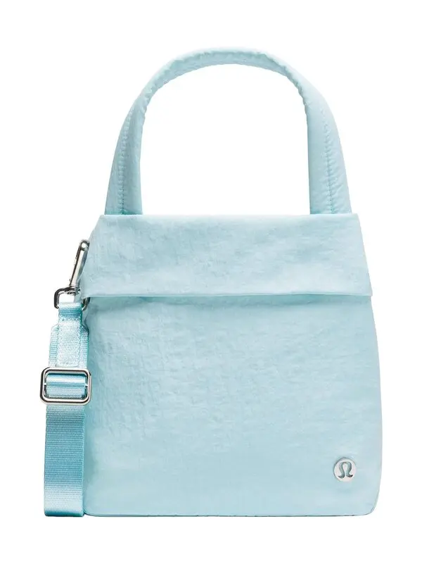 Lululemon On My Level Small Tote Bag 5l - Foam Cloud/silver
