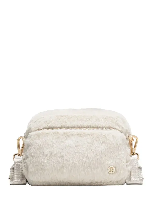Lululemon Everywhere Crossbody Bag 2l - Natural Ivory/gold