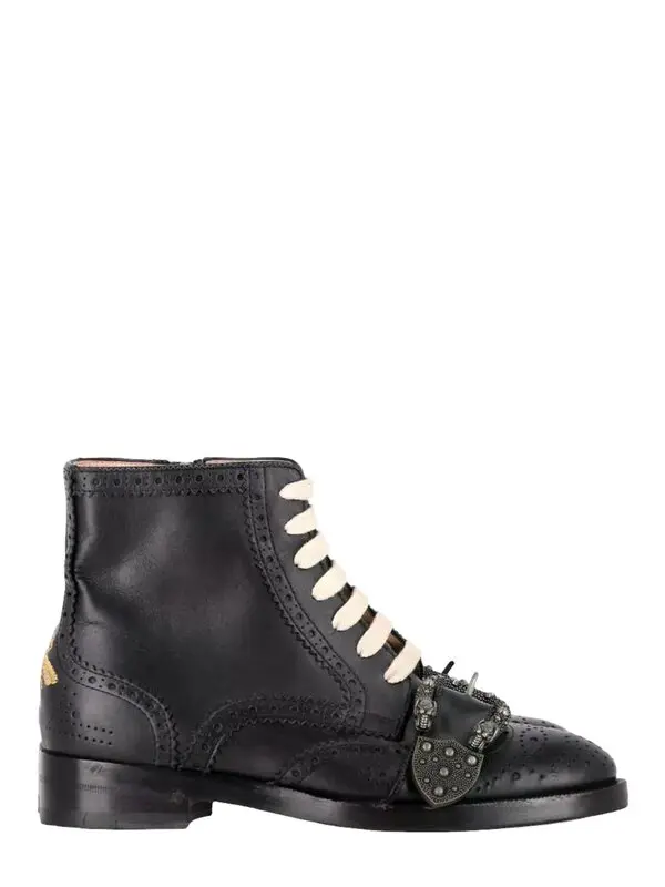 Gucci Wingtip Buckled Boots - Black