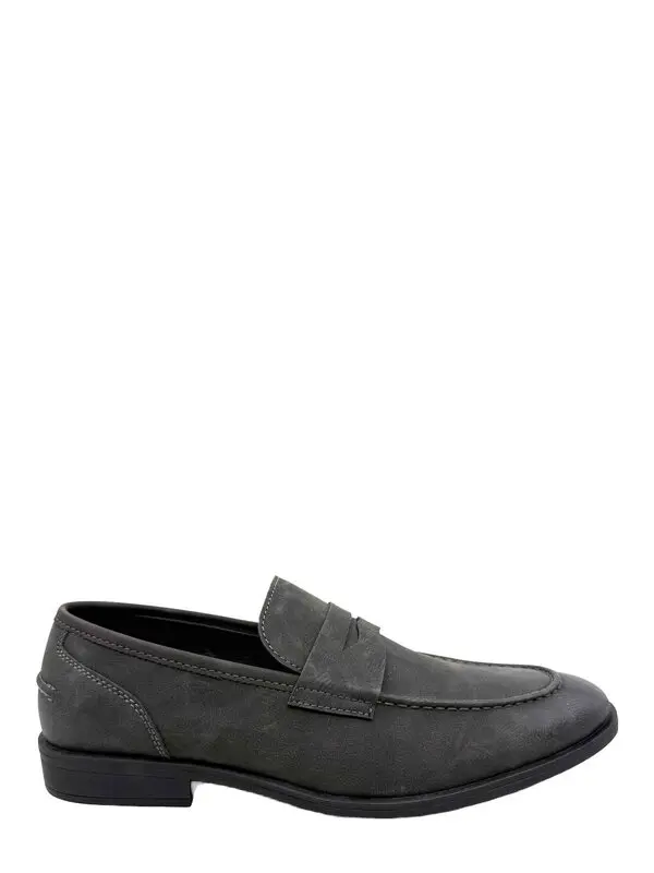 UNCUT Spartan Loafer - Black Nubuck Pu