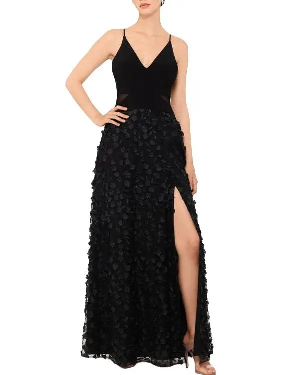 XSCAPE EVENINGS Floral Appliqué Gown - Black/ Black