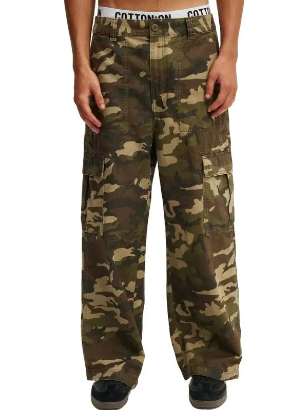 COTTON ON Axel Super Baggy Cargo Pant - Dark Camo
