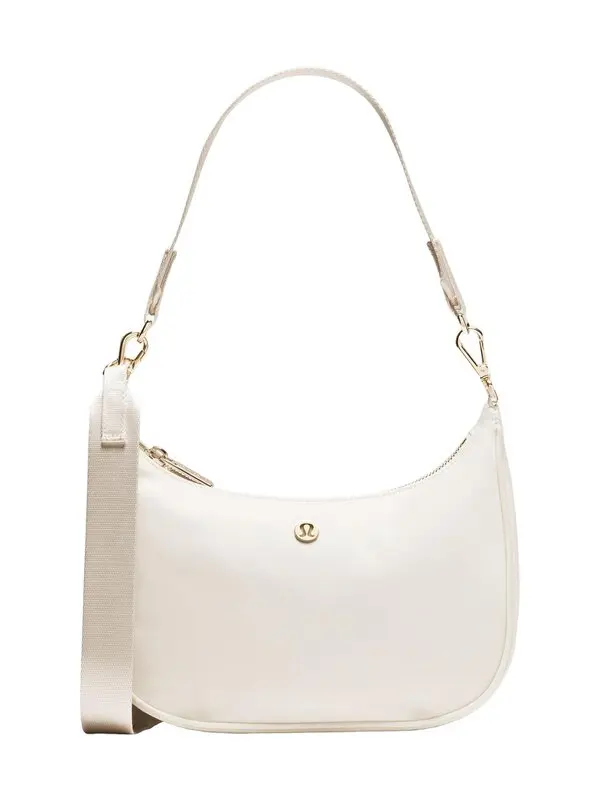 Lululemon City Essentials Small Shoulder Bag 3l - Light Ivory/gold