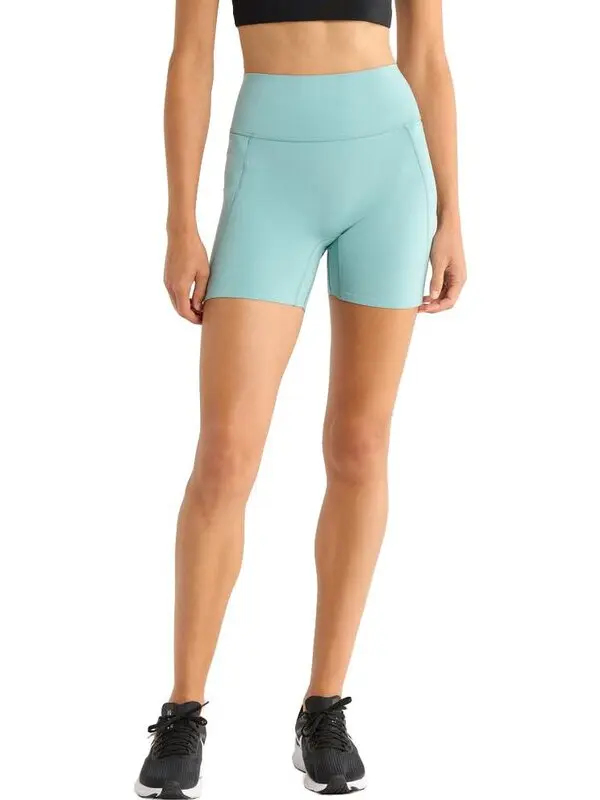 Nike Universa -support High-waisted 5-inch Pocket Biker Shorts - Cannon/bicoastal/bicoastal