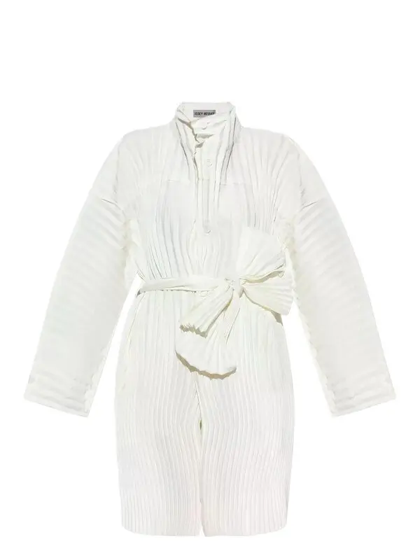 Issey Miyake Wavering Pleats Coat - White
