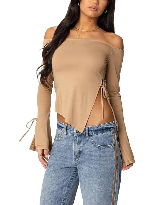 EDIKTED Jeni Asymmetric Off-the-shoulder Top - Brown