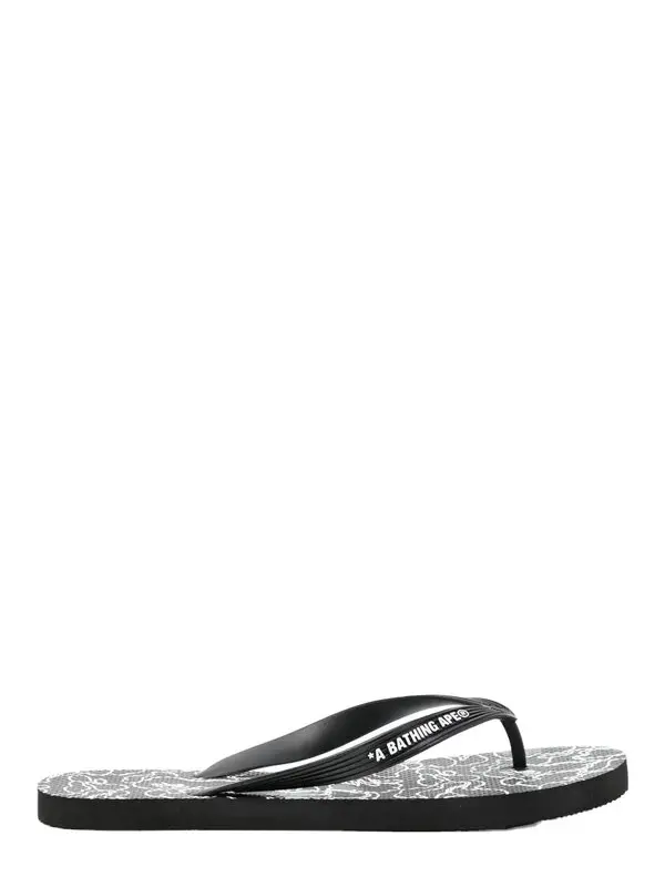 A BATHING APE® Camouflage Flip-flops - Black