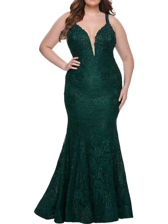 LABOMME Fitted Lace Gown - Dark Emerald
