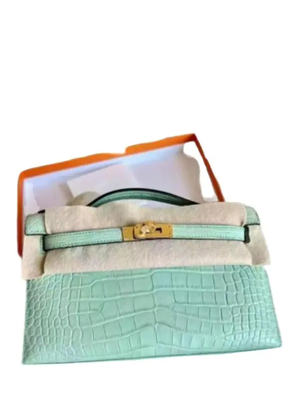 Hermès Kelly Pochette In Vert D’eau Matte Alligator With Gold Hardware - Green