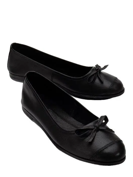 FOREVER & ALWAYS SHOES Brooklyn Ballerina Flats - Black Leather