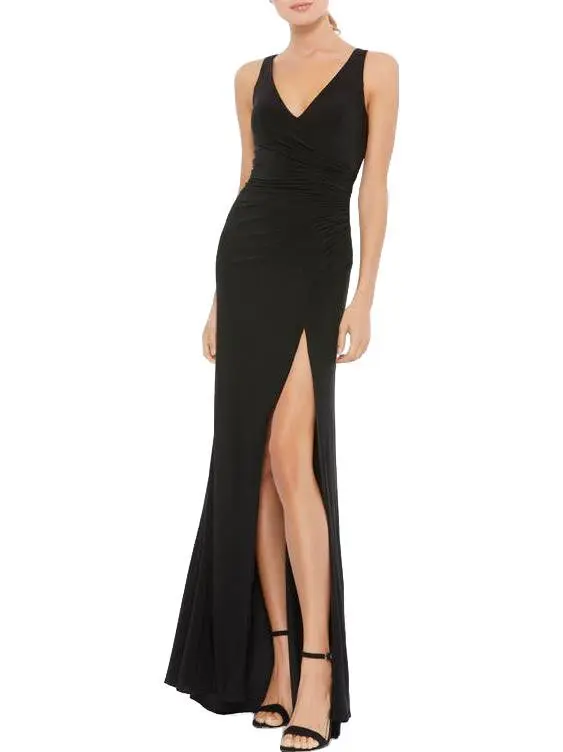 Mac Duggal Sleeveless V-neck Gown With Ruching And Slit - Black