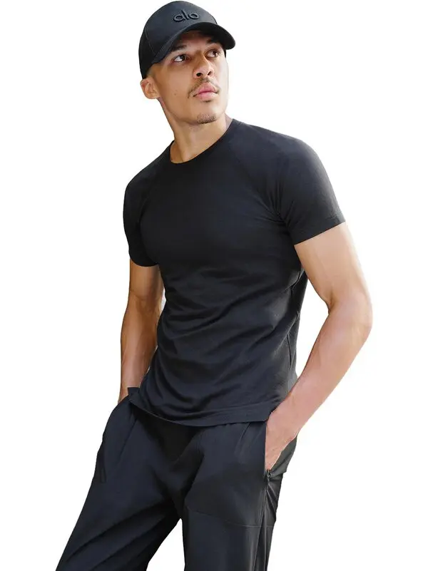 Alo Yoga Vapor Crewneck Short Sleeve Top - Black