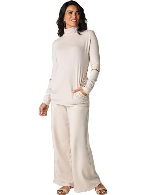 EAVOLU Baikal Eco-luxe Fleece Wide-leg Long Pant - Bone