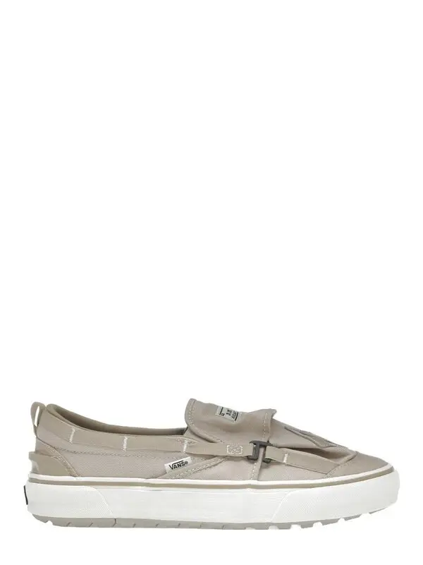 VANS Classic Slip-on Sneakers - Tan