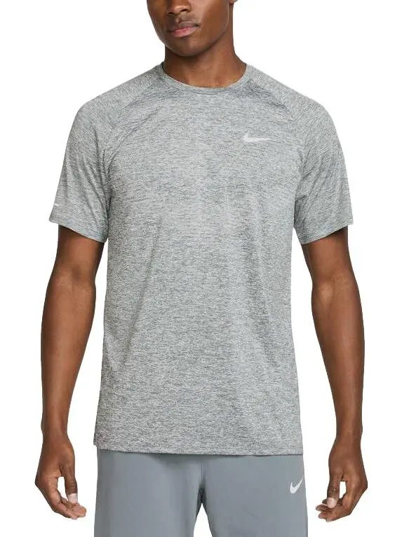Nike Stride Dri-fit Adv Running T-shirt - 084 Smkgry/refsil