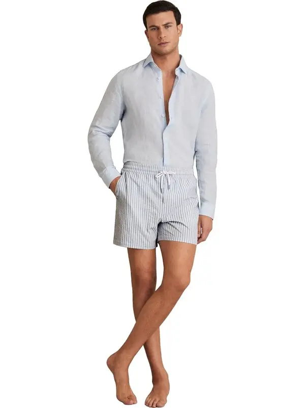 REISS Bay Seersucker Stripe Swim Short - Soft Blue/white