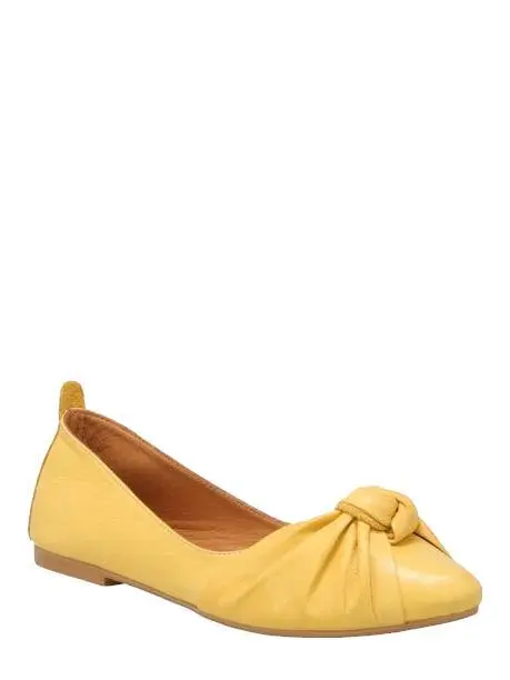 Miz Mooz Goldy Flat - Ochre