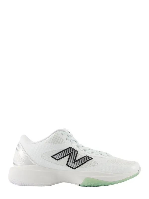 NEW BALANCE Freezelx V5 Boxin Athletic Sneakers - White/black