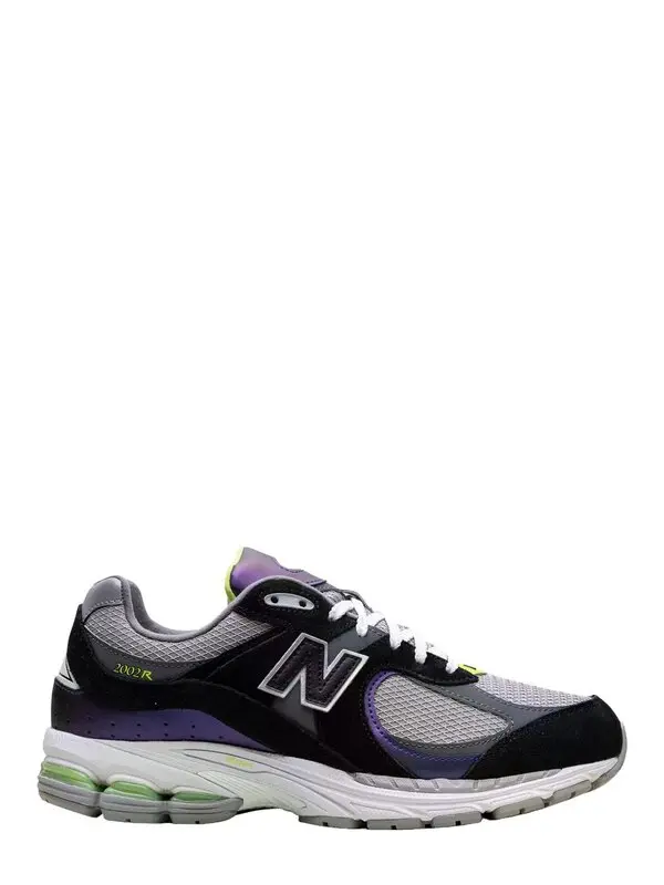 NEW BALANCE X Dtlr 2002r Noir Sneakers - Purple