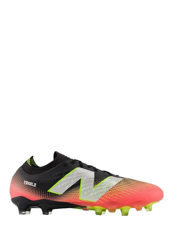 NEW BALANCE Tekela Pro Low Laced Fg V4 - Black/neo Flame/clementine