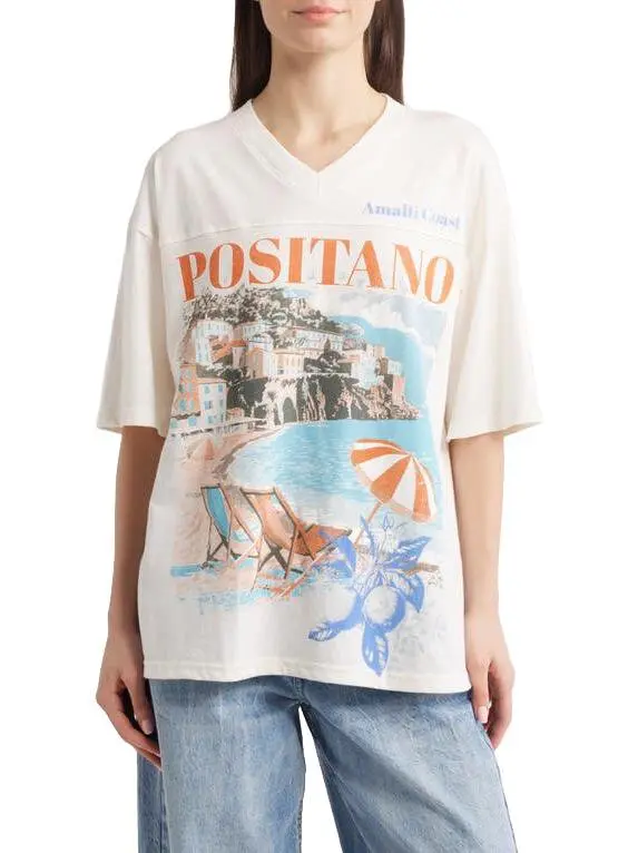VINYL ICONS Positano V-neck Graphic T-shirt - Marshmallow