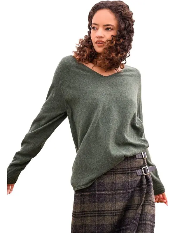 CELTIC & CO. Geelong Wool Slouch V-neck Sweater - Moss