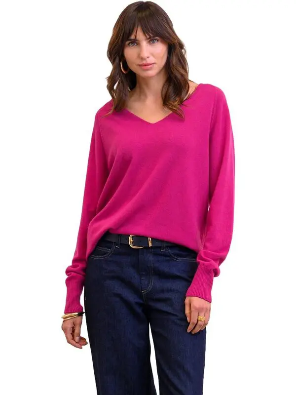 CELTIC & CO. Geelong Wool Slouch V-neck Sweater - Raspberry