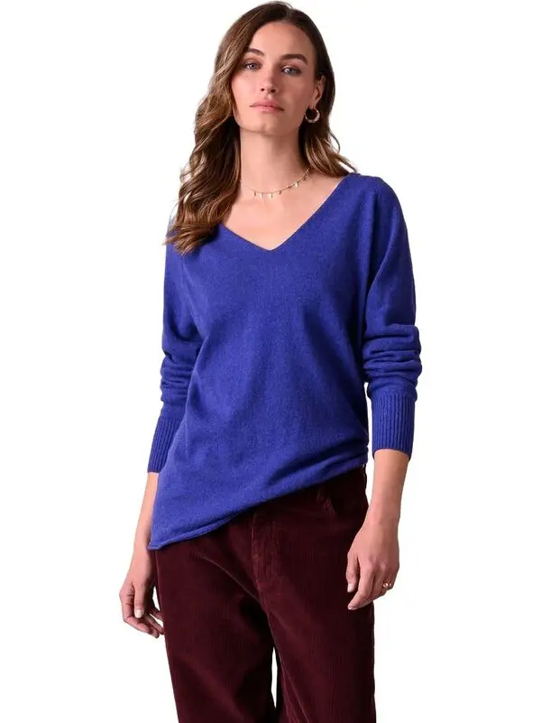 CELTIC & CO. Geelong Wool Slouch V-neck Sweater - Indigo