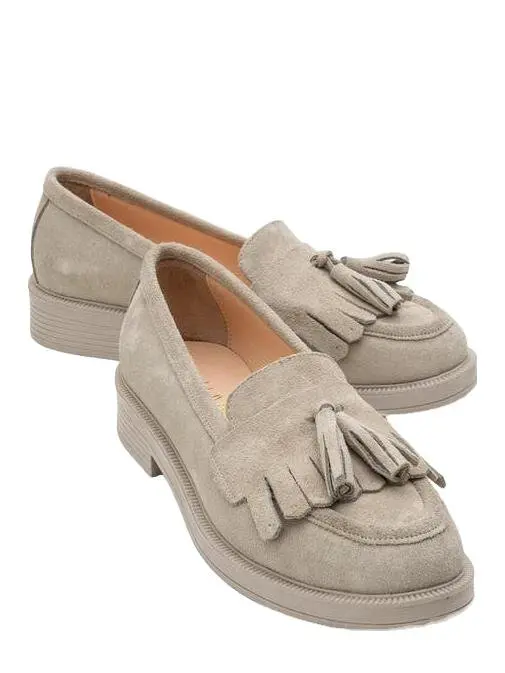 FOREVER & ALWAYS SHOES Milly Tassel Loafer - Beige Suede Leather