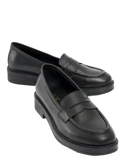 FOREVER & ALWAYS SHOES Bree Platform Leather Loafer - Black Leather