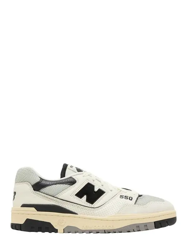 NEW BALANCE 550 Sneakers - Cream
