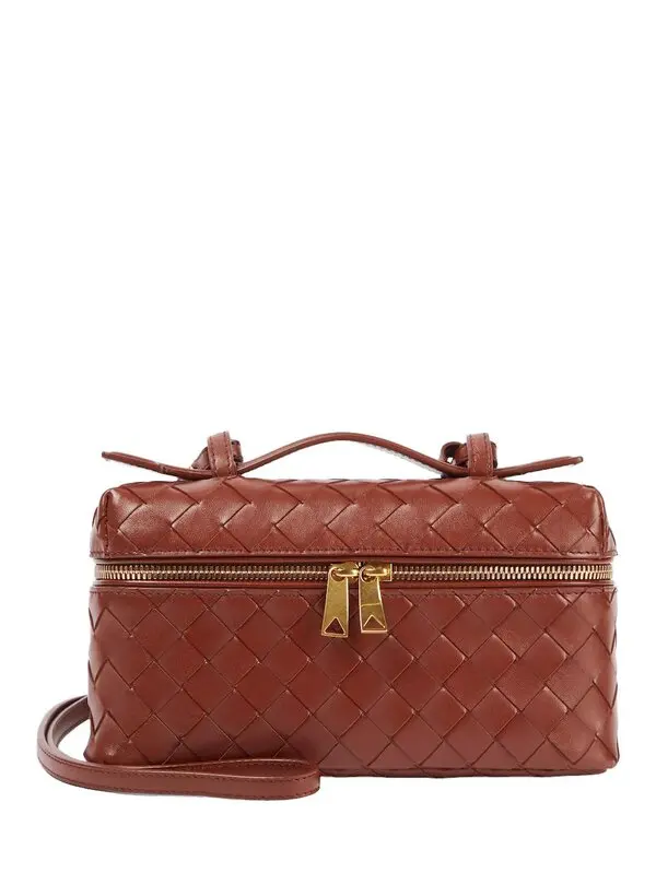 Bottega Veneta Intrecciato Leather Vanity Bag - Brown