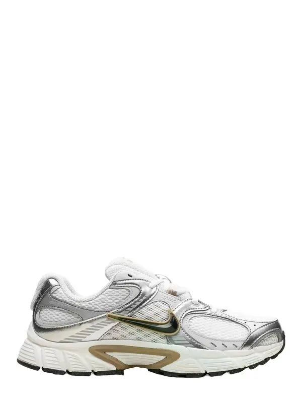 Nike V5 Rnr Parachute Sneakers - White