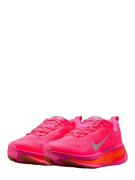 Nike Vomero 18 Sneakers - Pink/ Metallic Silver
