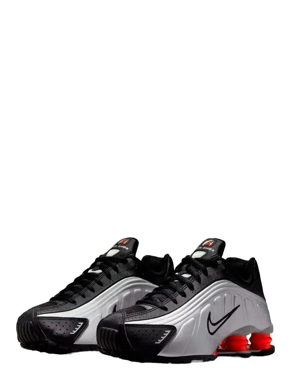 Nike Shox R4 Sneaker - 005 M Silv/m Silv