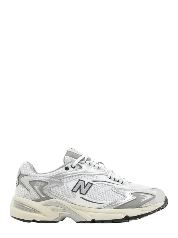 NEW BALANCE 725v1 Sneakers - Silver