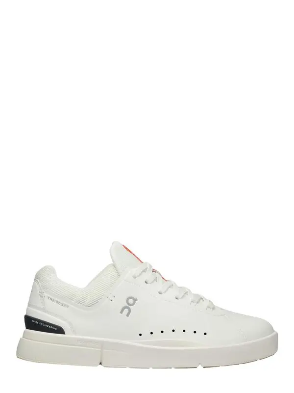 On The Roger Advantage Sneakers - White